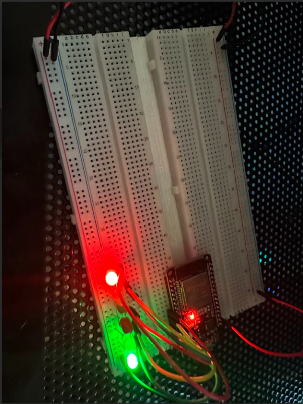 Traffic Light System with Arduino/ESP32 – THE CROWN SERVICES